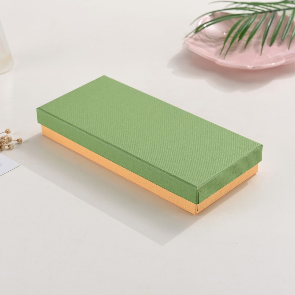 Rainbow color gift box | THE Box