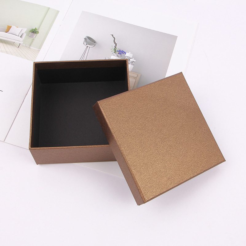 Square kraft paper box | THE Box